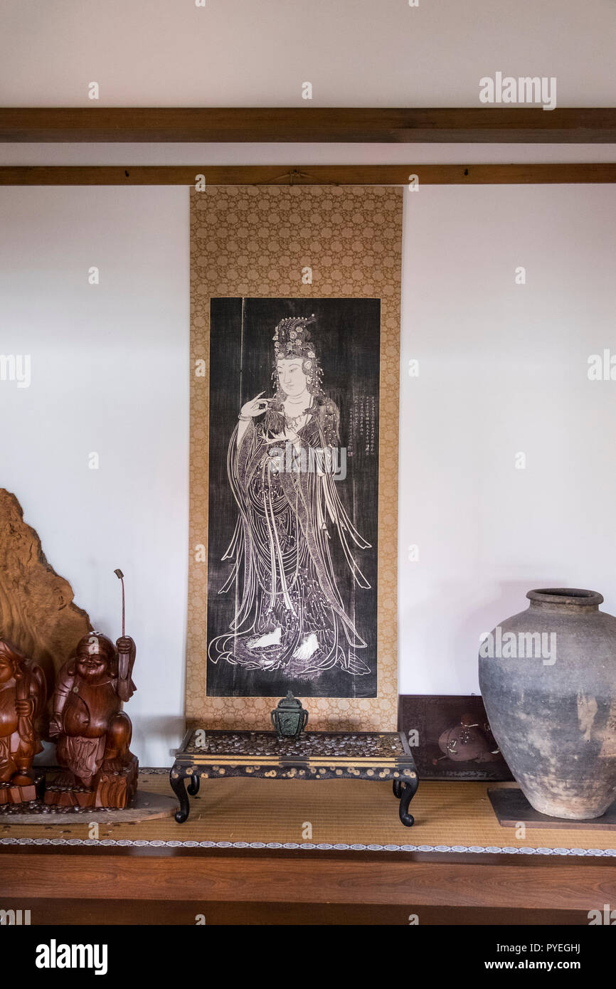 Famous Genko-an Temple with window of enlightenment and window of ...