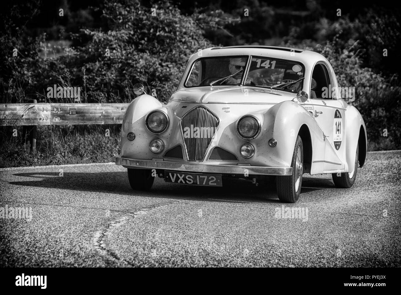 Healey elliott hi-res stock photography and images - Alamy