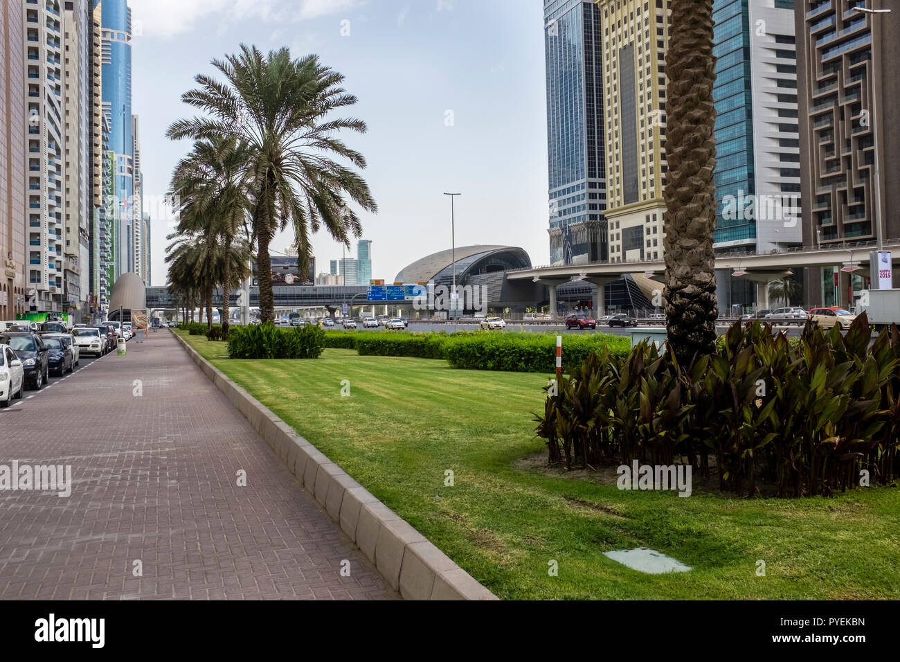 Sheikh Zayed Road, Dubai, UAE Stock Photo - Alamy