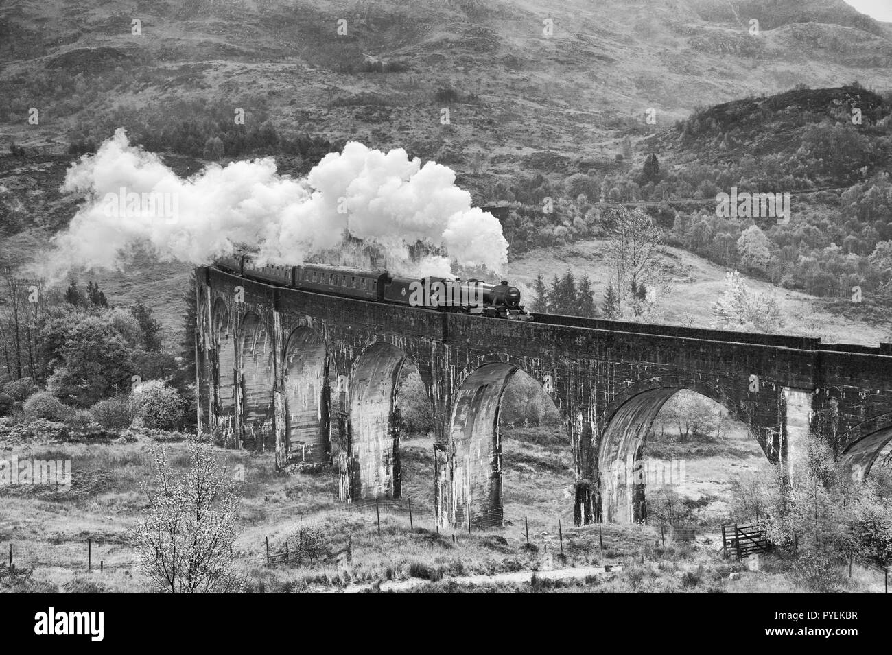 Glasgow to fort william Black and White Stock Photos & Images - Alamy