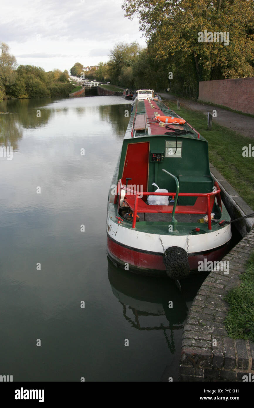 Caen Hill Locks Kennet and Avon Canal Devises Wiltshire Stock Photo - Alamy