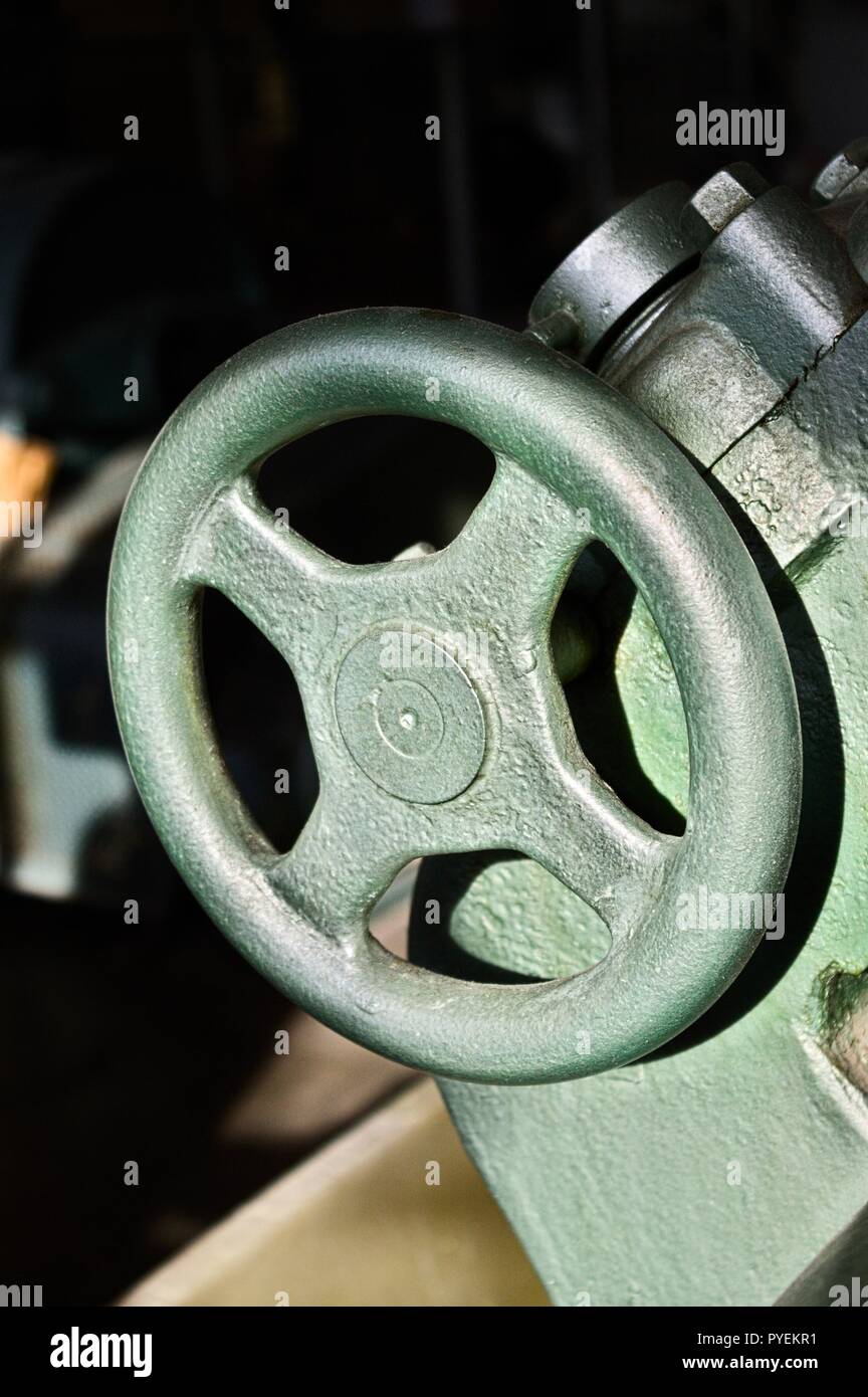 Wheel Manufacturing Machine High Resolution Stock Photography and ...