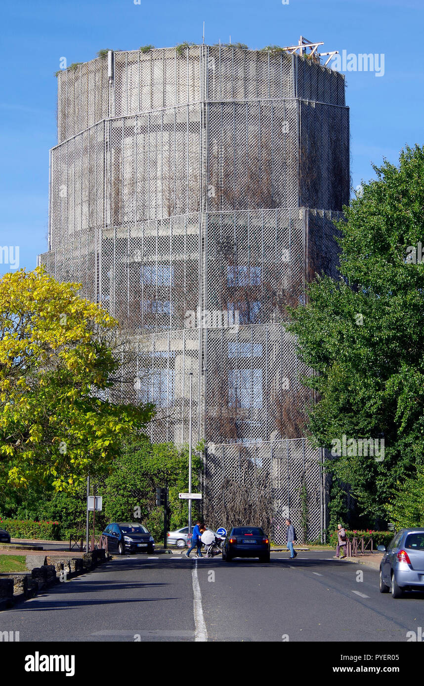 Water-tower built on a traffic roundabout disguised as a Tower of Babel ...
