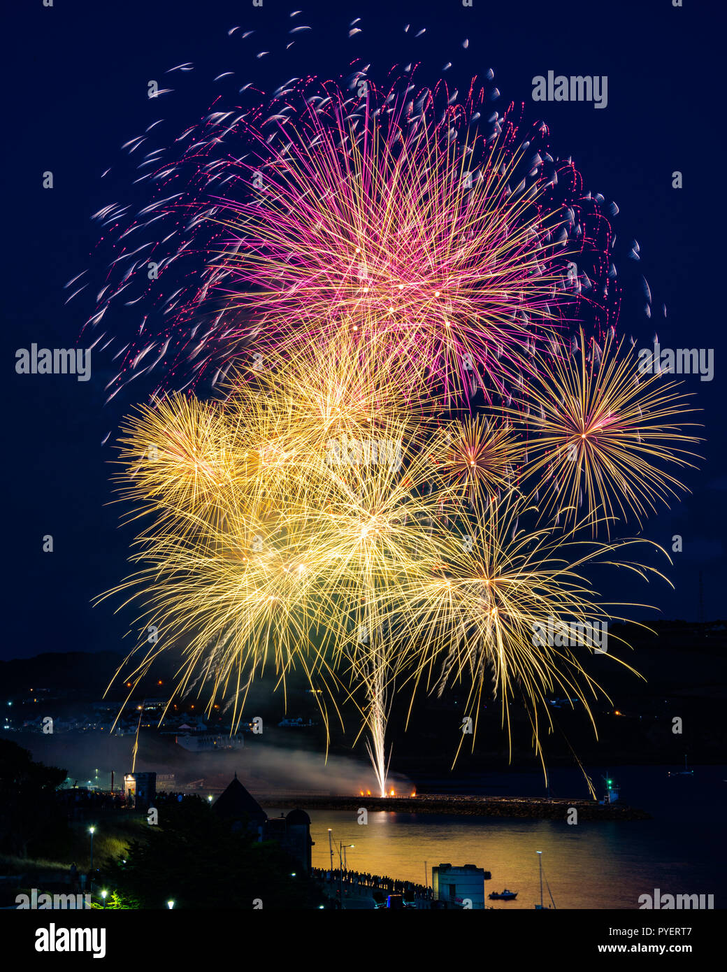 Fireworks in Plymouth Sound Stock Photo - Alamy