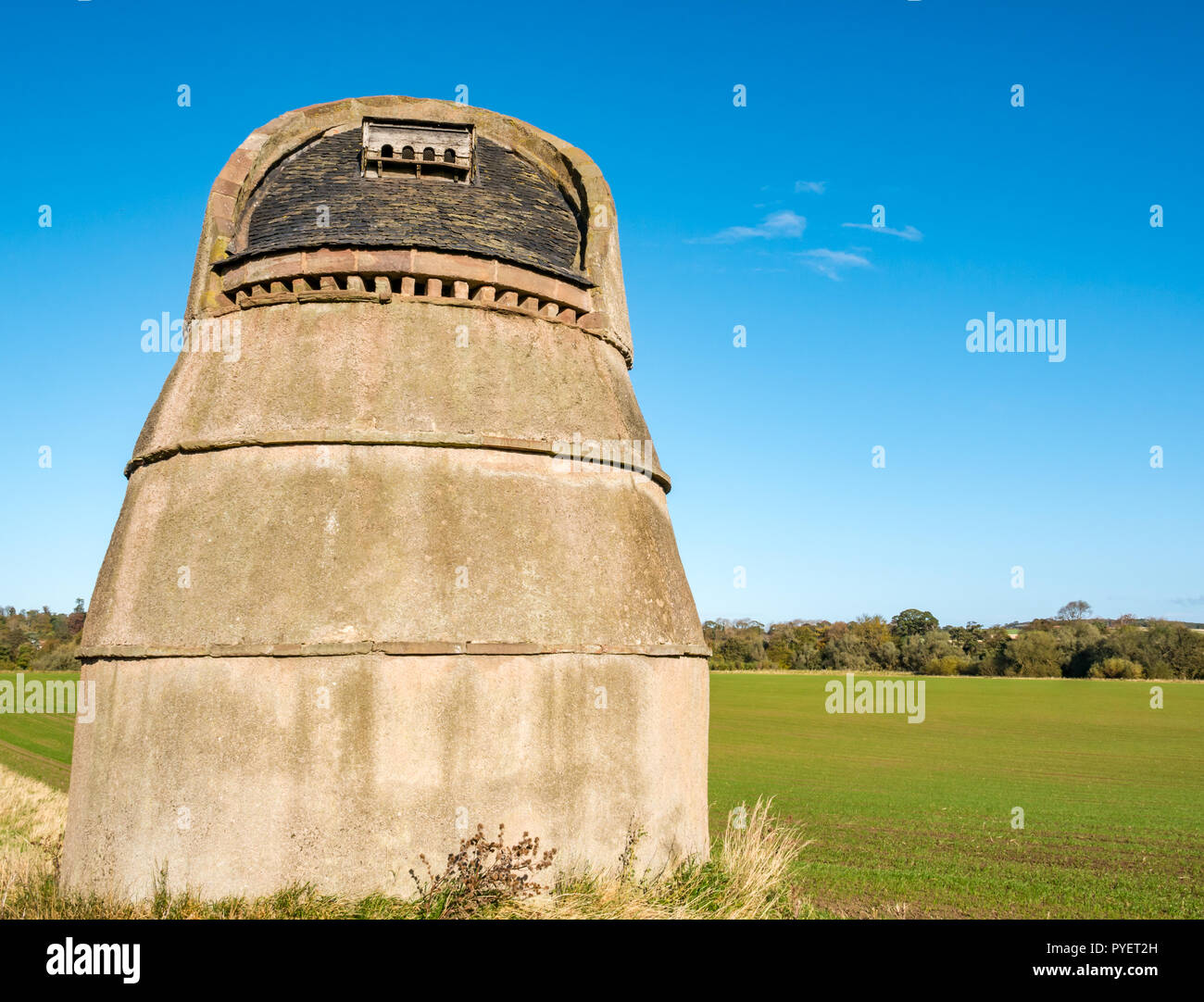 Phantassie dovecote hi-res stock photography and images - Alamy