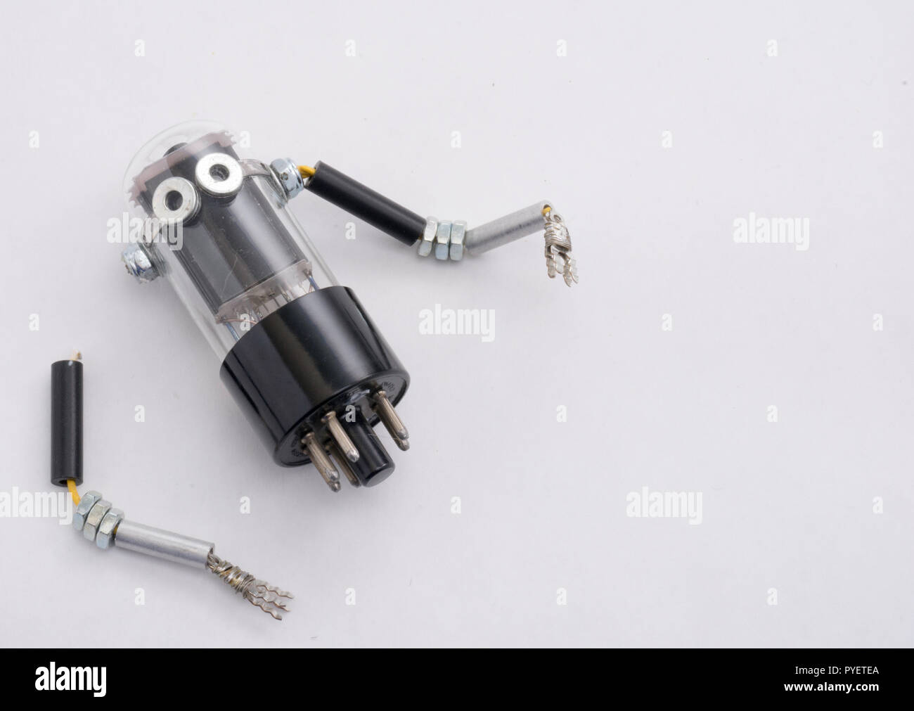 Broken Robot High Resolution Stock Photography and Images - Alamy