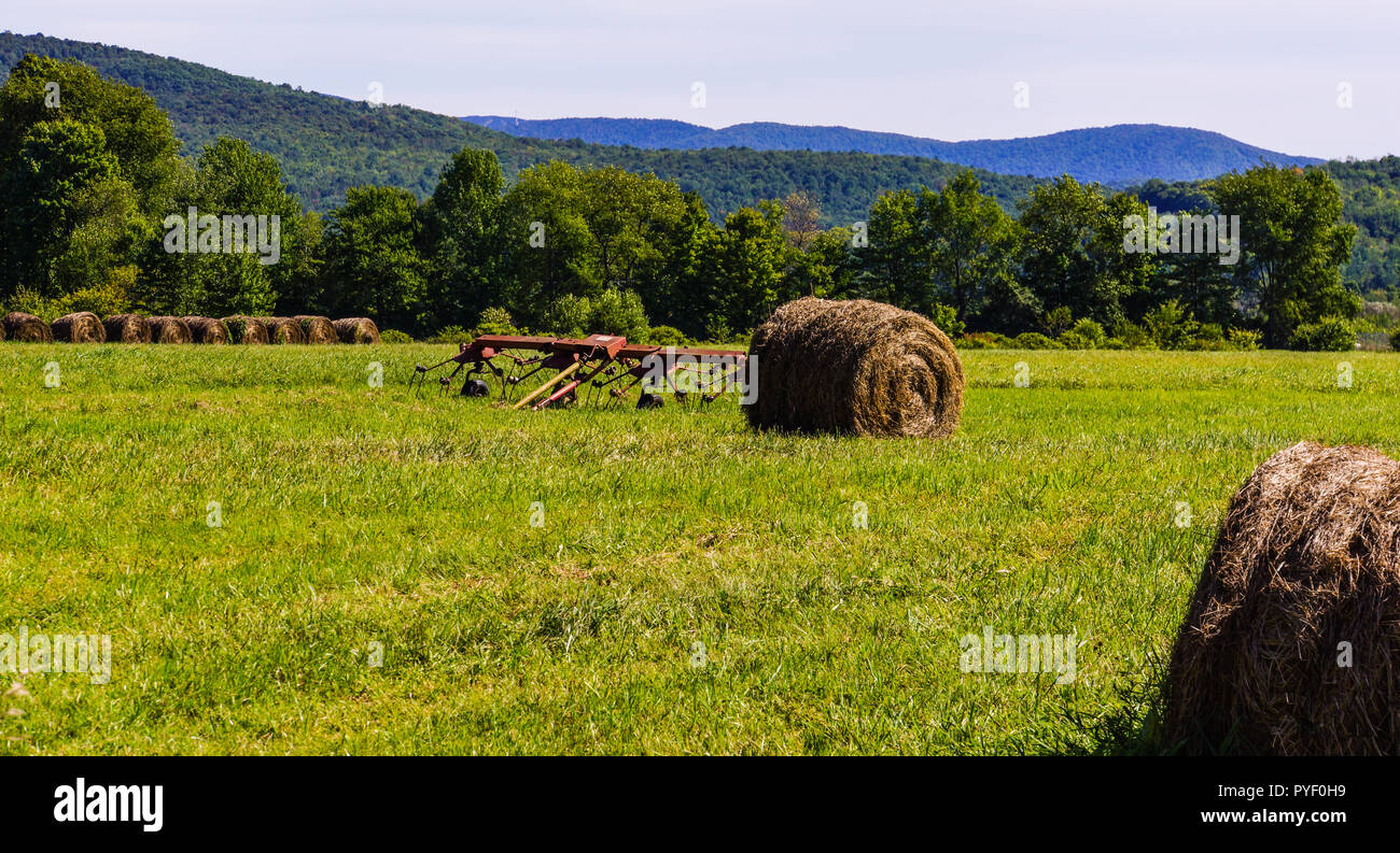 Round fields in usa hi-res stock photography and images - Alamy