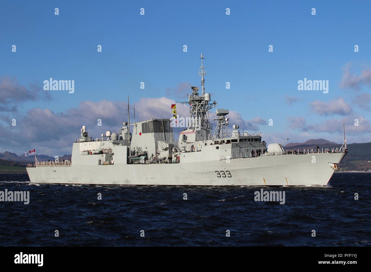 HMCS Toronto (FFH-333), a Halifax-class (or City-class) frigate ...