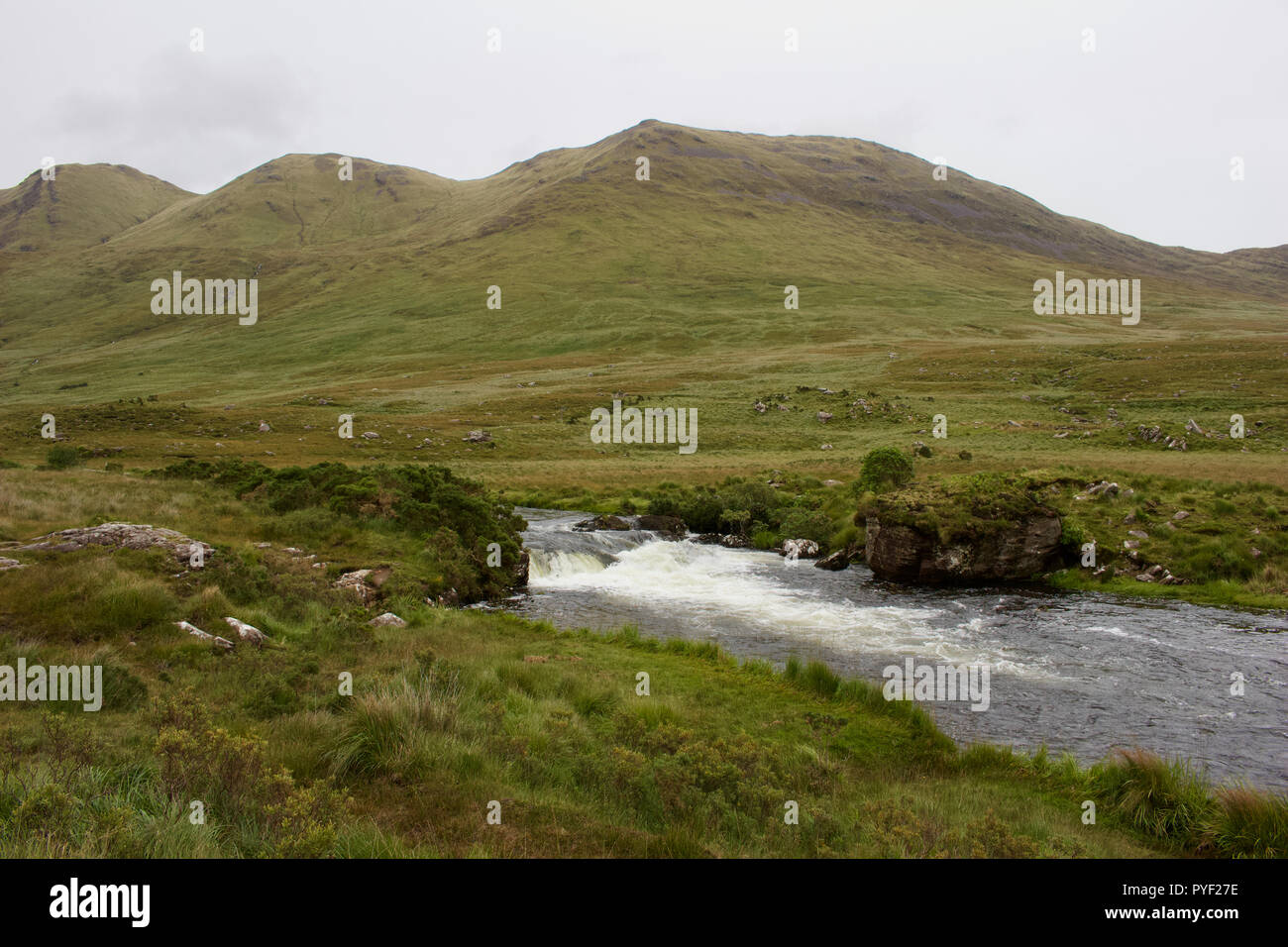 Connemara terrain hi-res stock photography and images - Alamy
