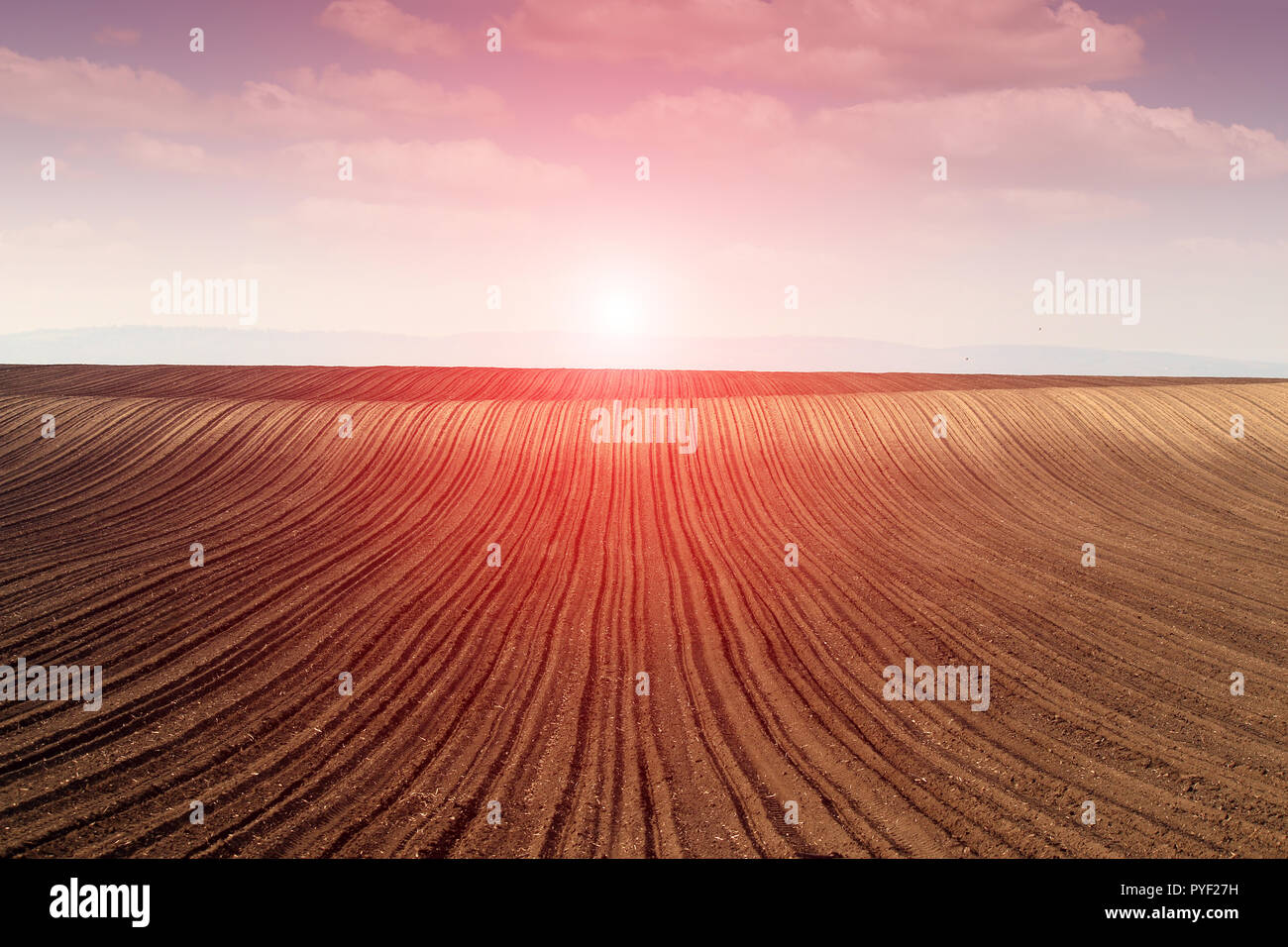 Sunrise above the ground hi-res stock photography and images - Alamy