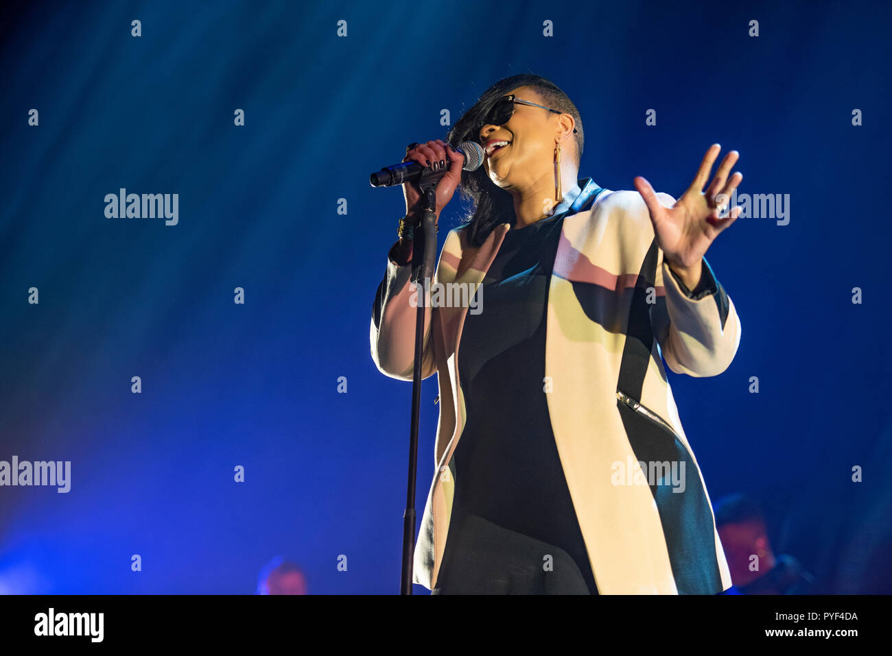 Gabrielle singer hi-res stock photography and images - Alamy