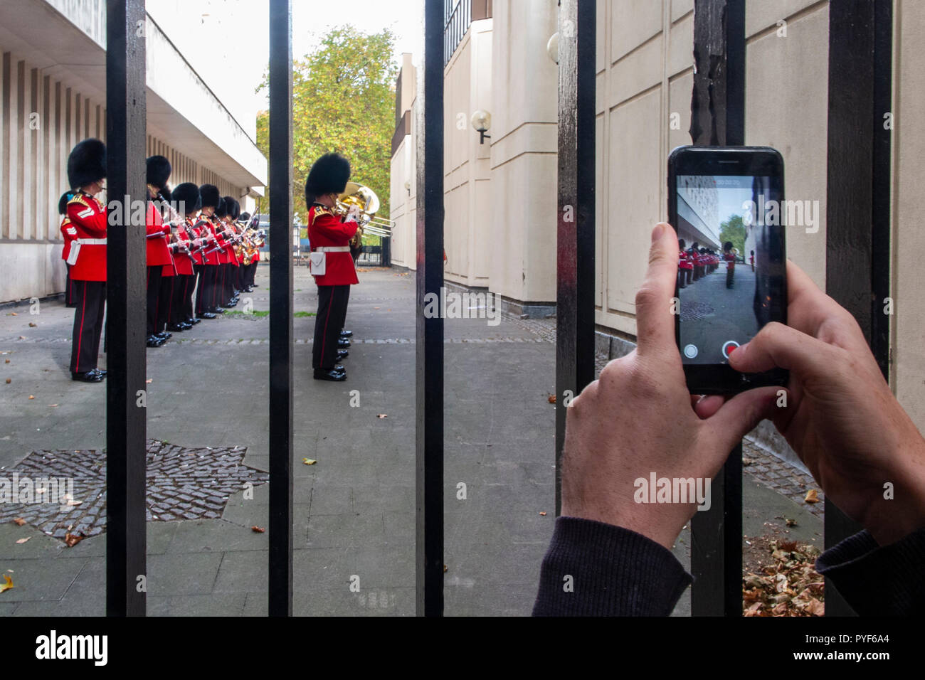 Scots fusilier guards hi-res stock photography and images - Alamy