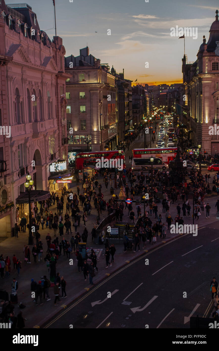 Piccadilly circus night aerial view hi-res stock photography and images ...