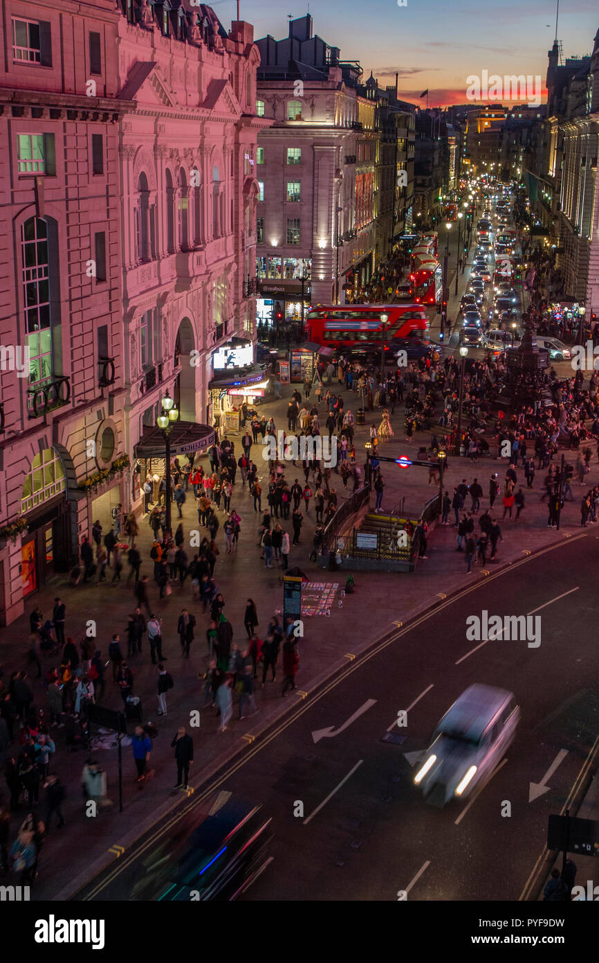 Piccadilly circus night aerial view hi-res stock photography and images ...