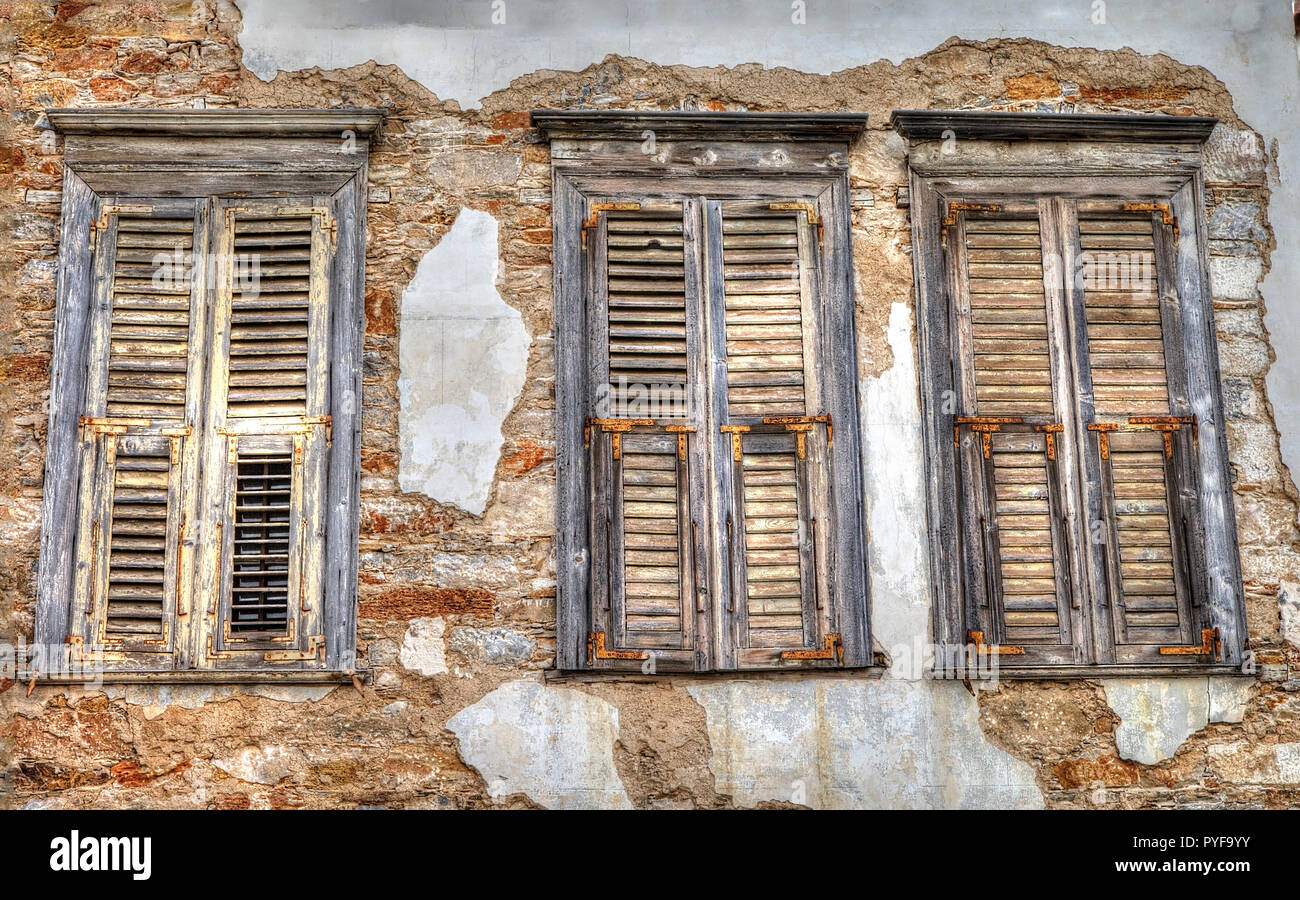 Decayed timber frame hi-res stock photography and images - Alamy
