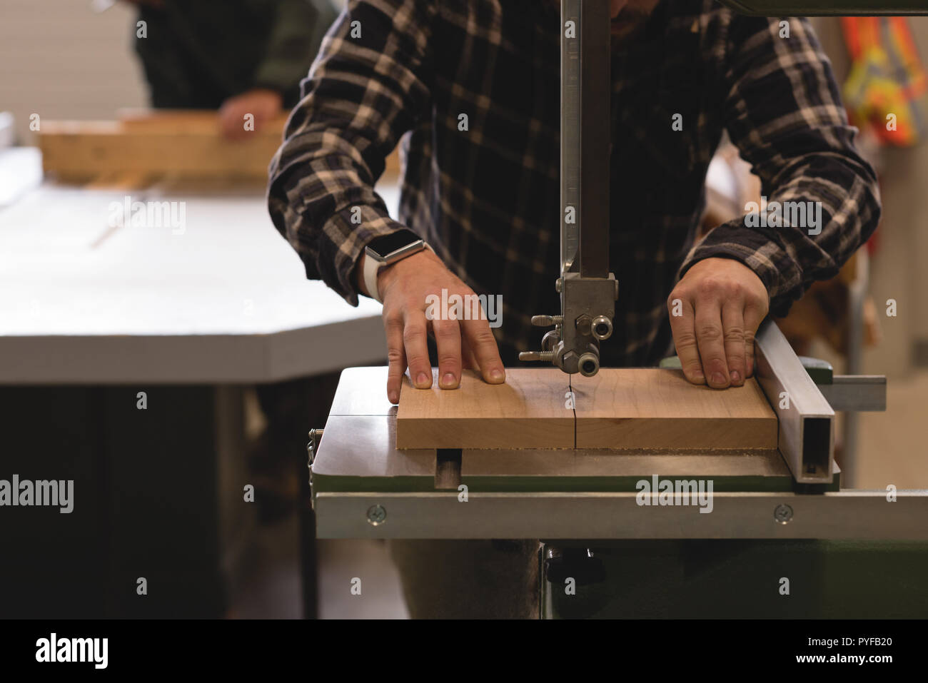 Working craftsman hi-res stock photography and images - Alamy