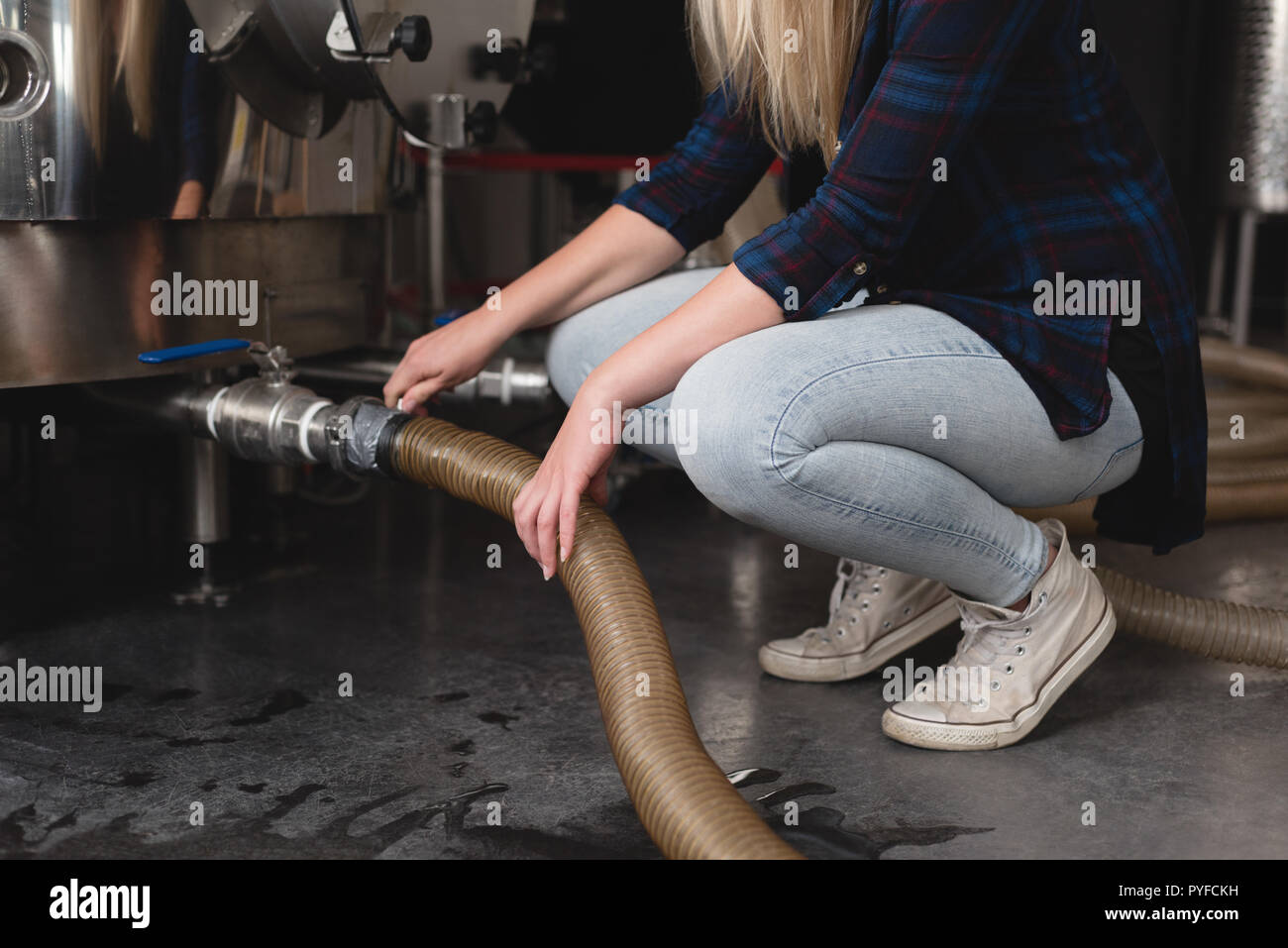 Female pipe hi-res stock photography and images - Alamy