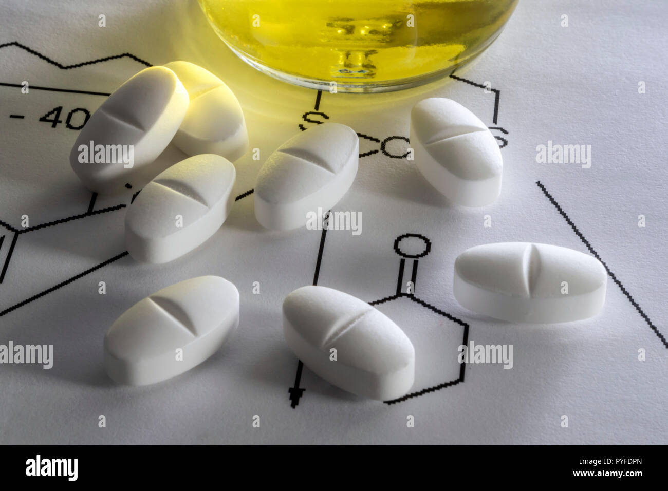 Formulation pharmaceutical hi-res stock photography and images - Alamy