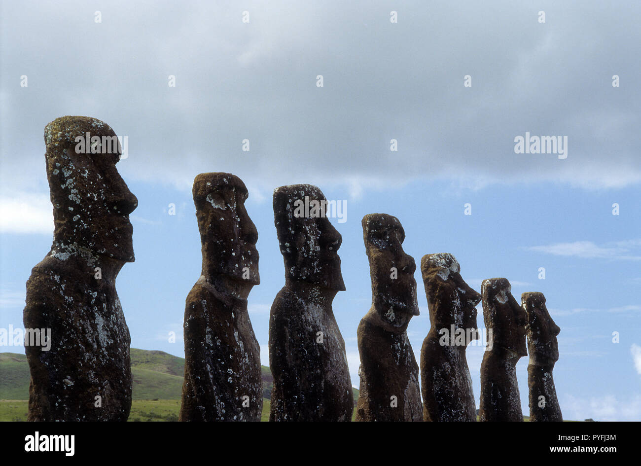 Maoi High Resolution Stock Photography and Images - Alamy