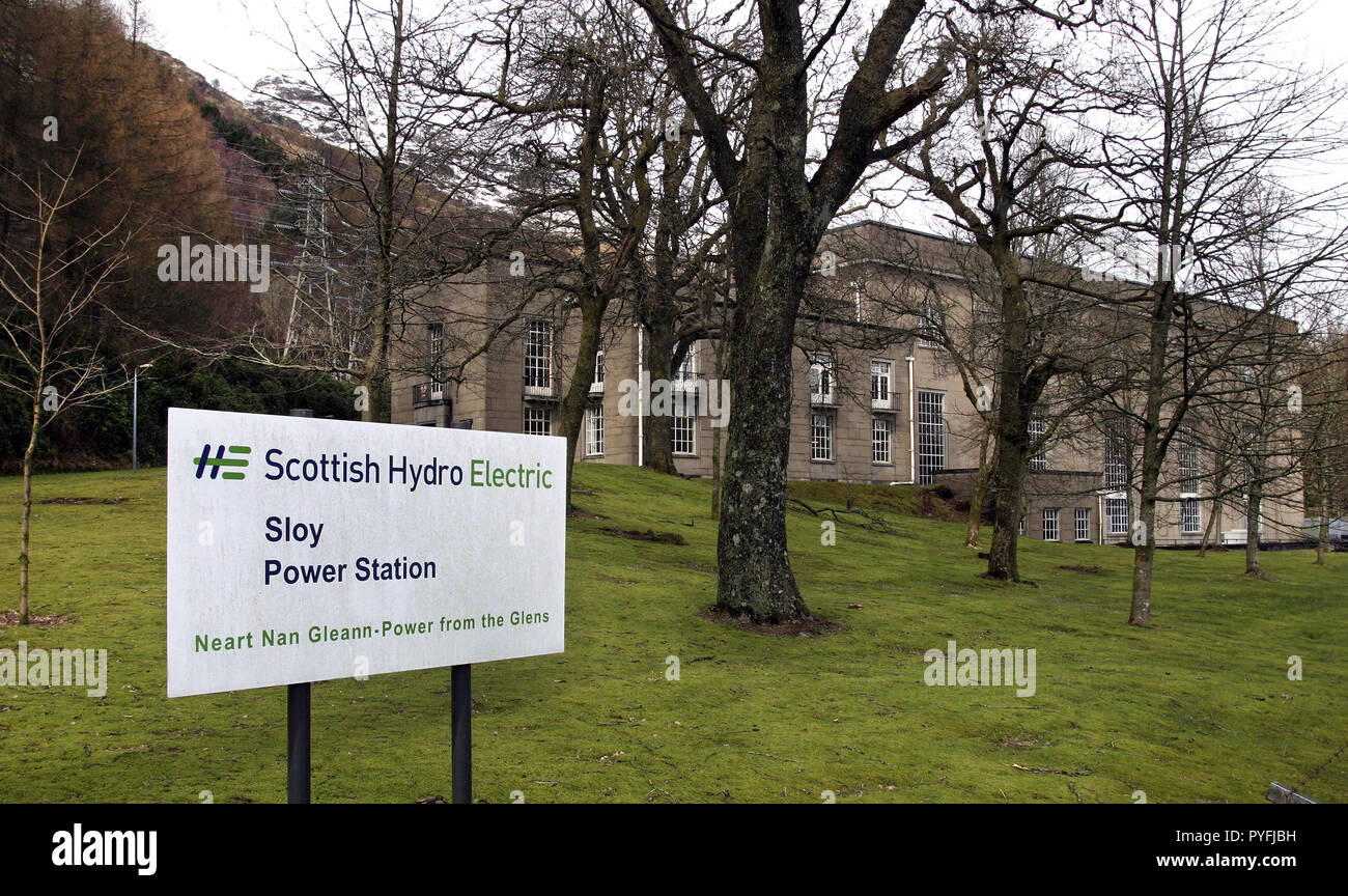 Hydro electric power station scotland hi-res stock photography and ...
