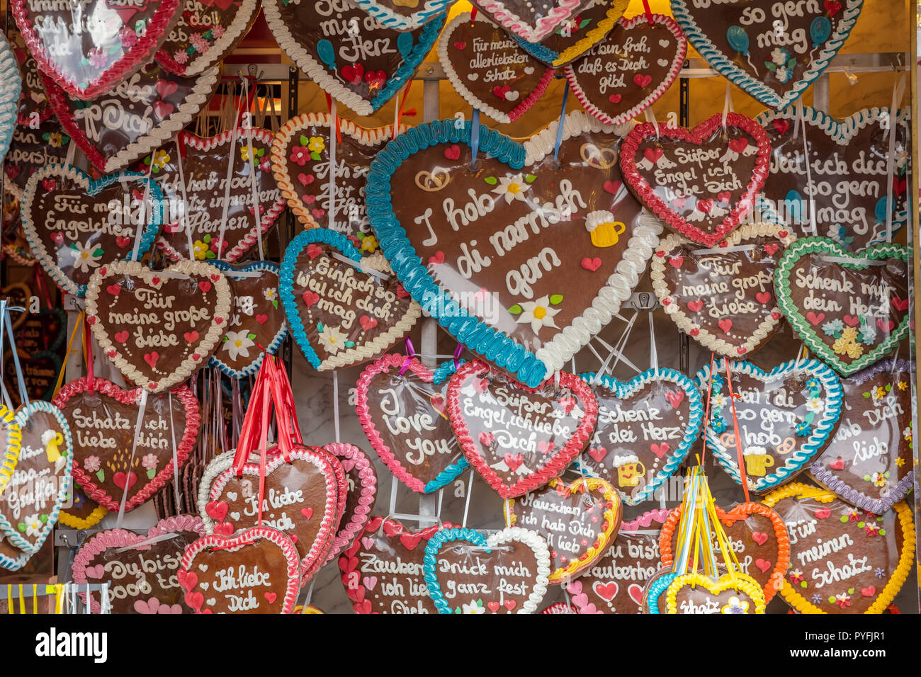 Traditional heart shape gingerbread, Oktoberfest, Munich, Bavaria Stock ...