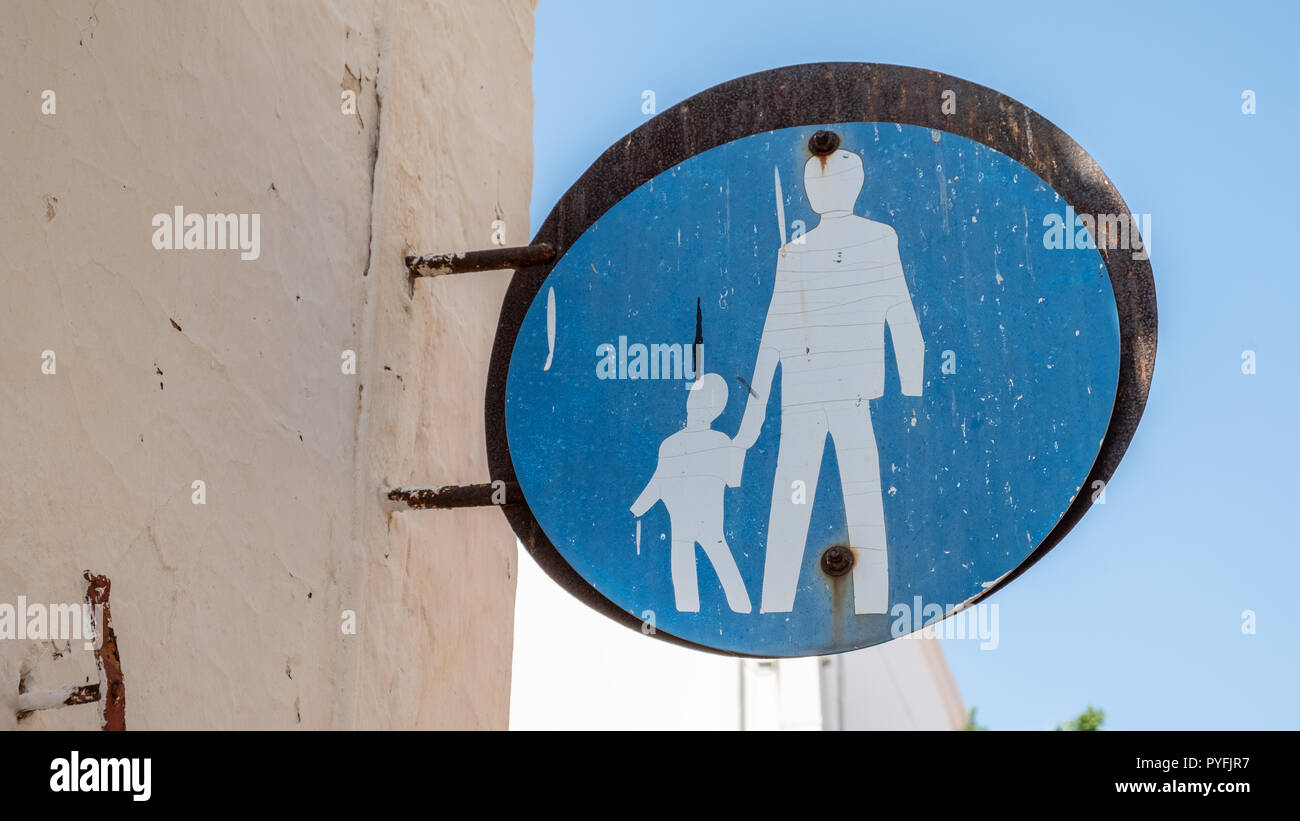 Children old traffic sign hi-res stock photography and images - Alamy