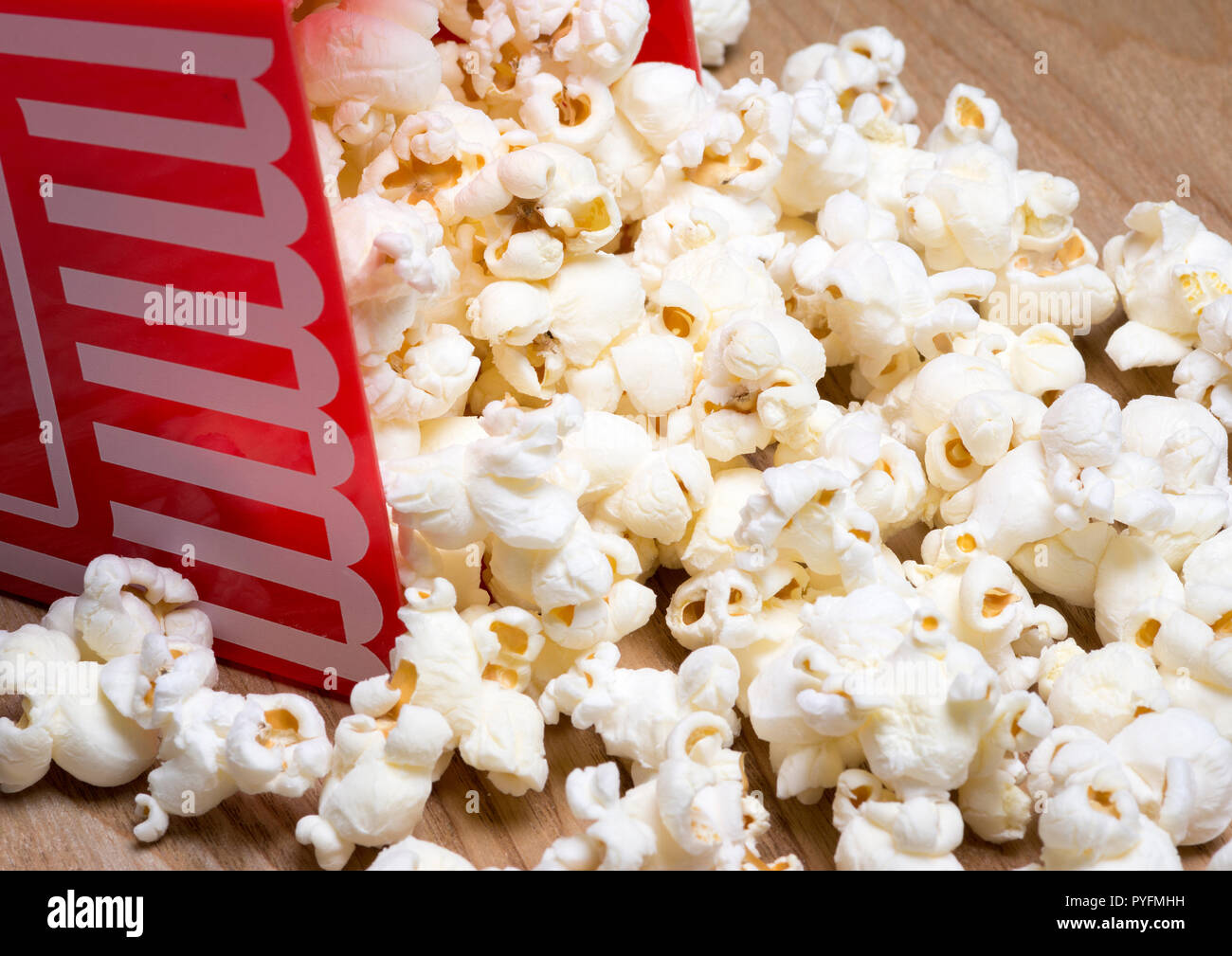 Popcorn carton hi-res stock photography and images - Alamy