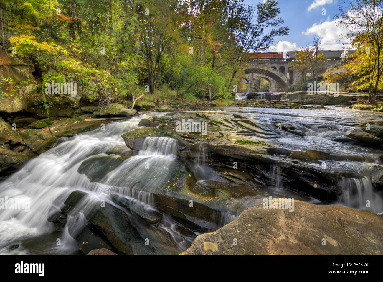 Berea falls cleveland hi-res stock photography and images - Alamy