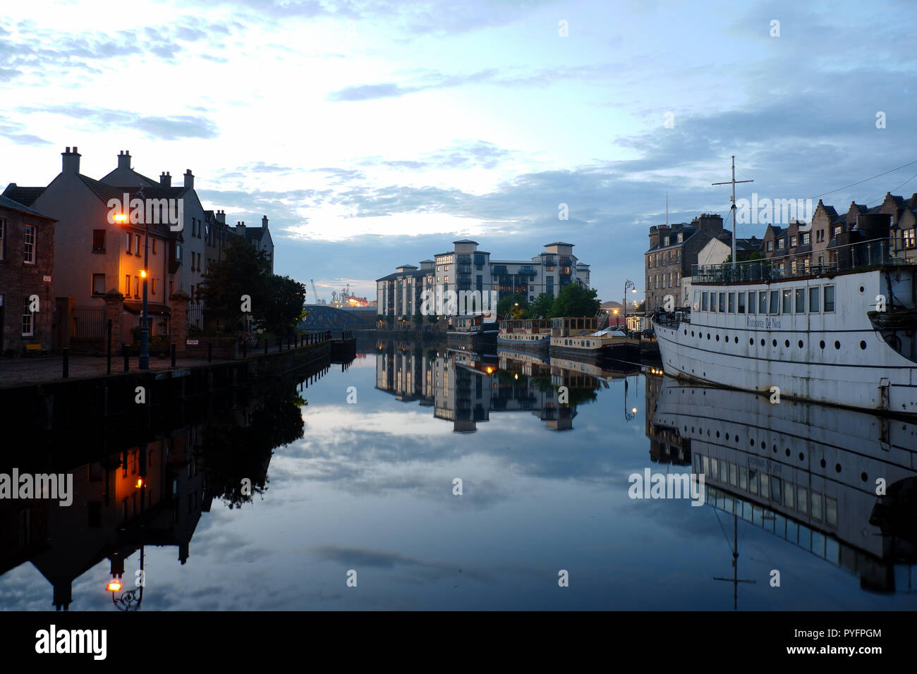 Leith water river hi-res stock photography and images - Alamy