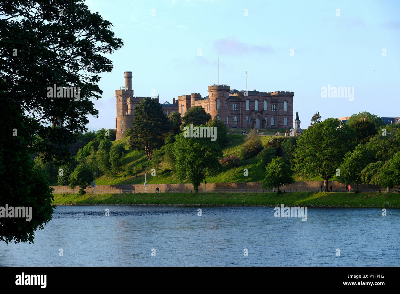 Inverness castle hi-res stock photography and images - Alamy
