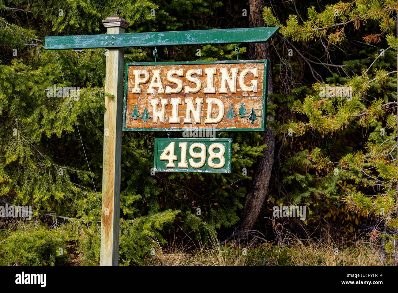 House sign, passing wind Stock Photo - Alamy
