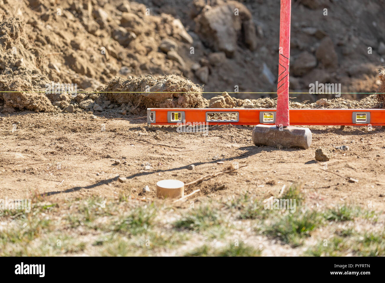 String line level guide hi-res stock photography and images - Alamy