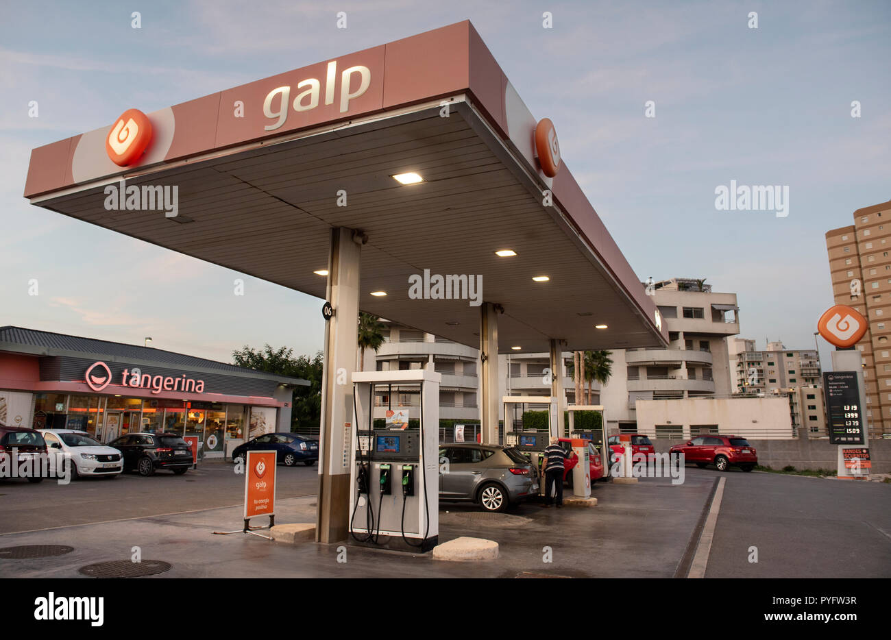 Brand Gas Station High Resolution Stock Photography and Images - Alamy