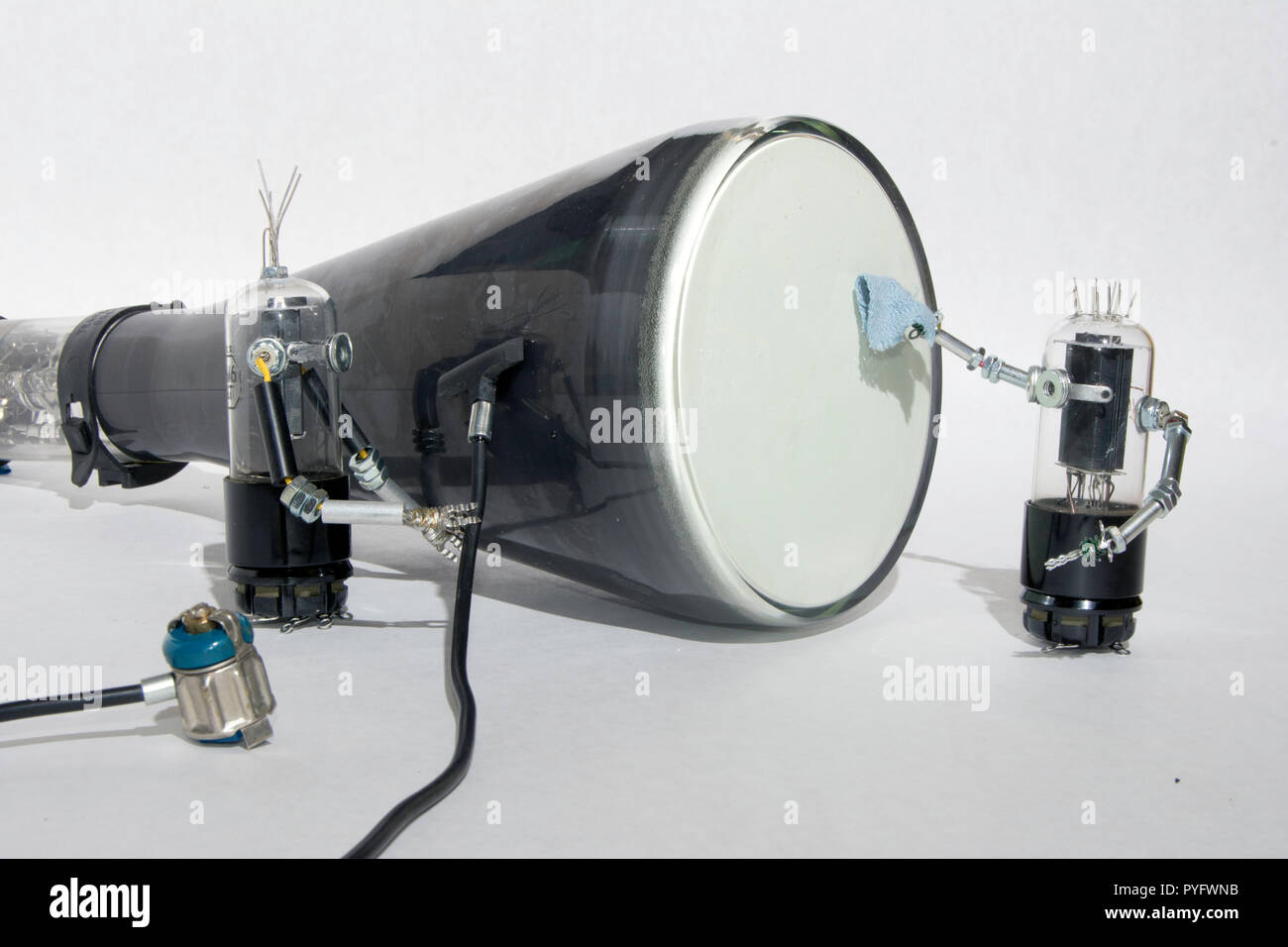 Cleaning of tubes hi-res stock photography and images - Alamy