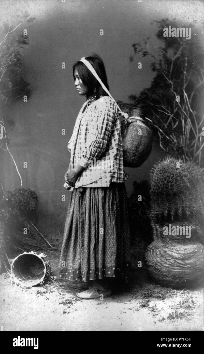 Apache Woman High Resolution Stock Photography and Images - Alamy