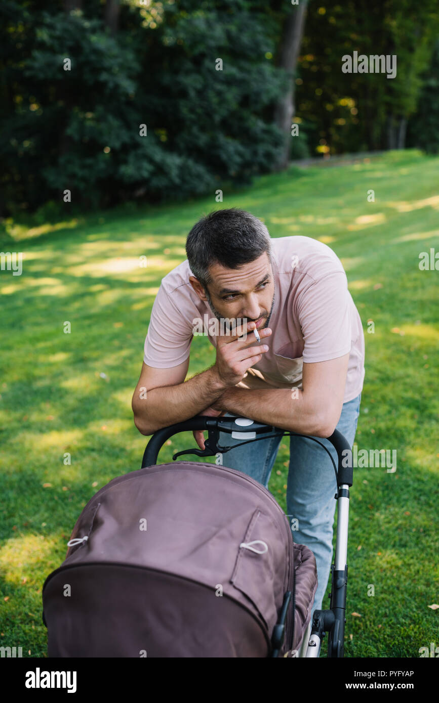 Father smoking hi-res stock photography and images - Alamy