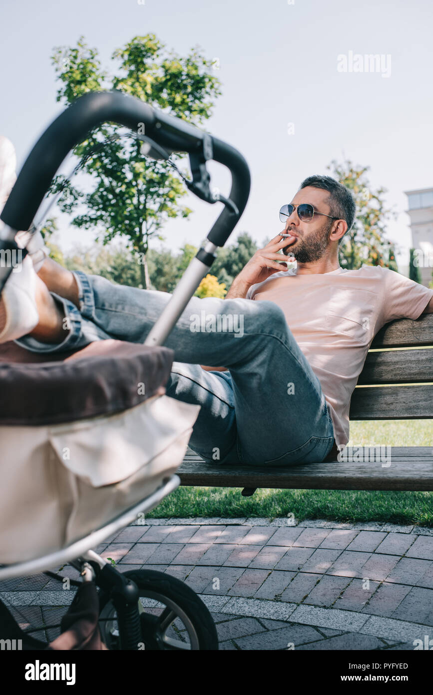 Father smoking hi-res stock photography and images - Alamy