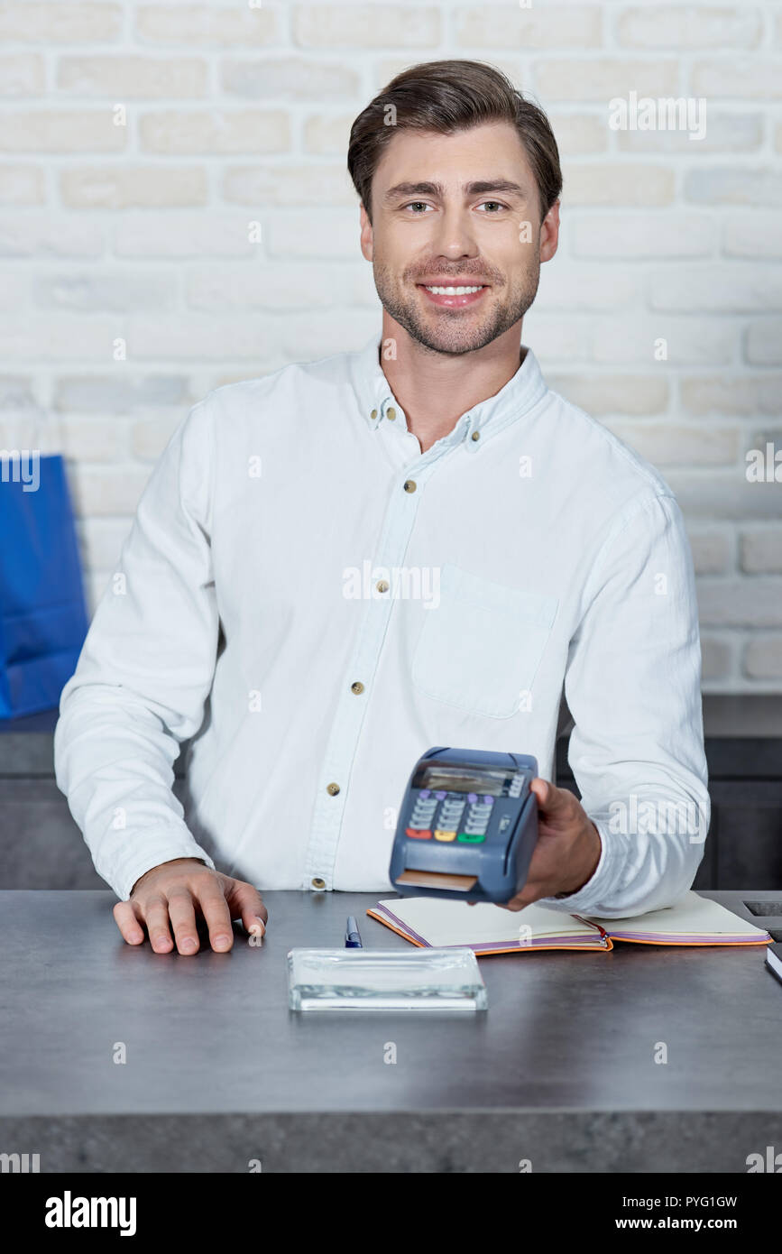 Payment terminals hi-res stock photography and images - Alamy