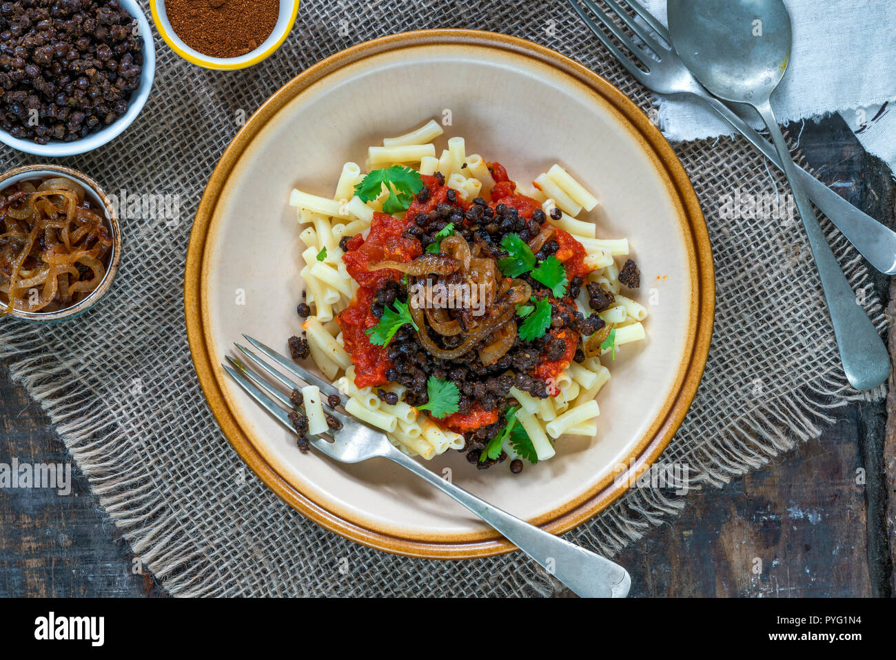Koshari hi-res stock photography and images - Alamy