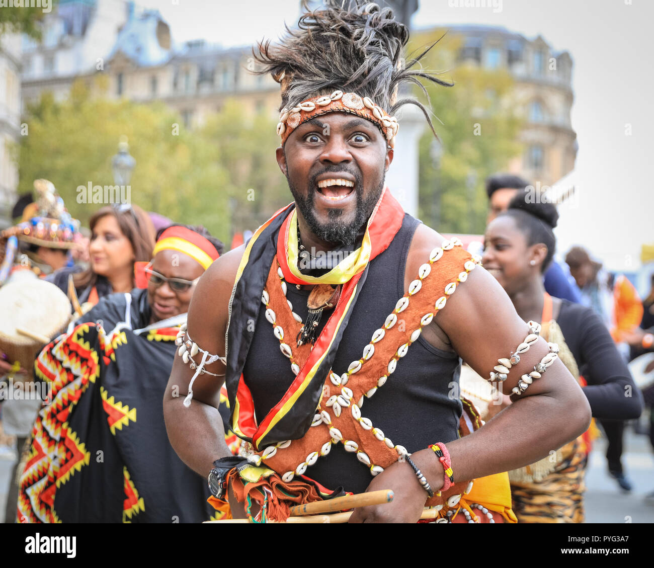 Trafalgar Square, London, UK, 27th Oct 2018. Traditional African ...