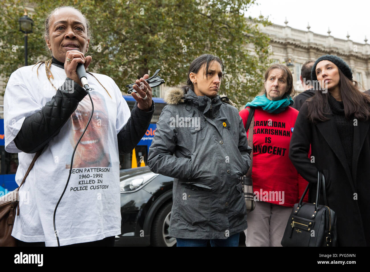 London, UK. 27th October, 2018. Stephanie Lightfoot-Bennett, twin ...