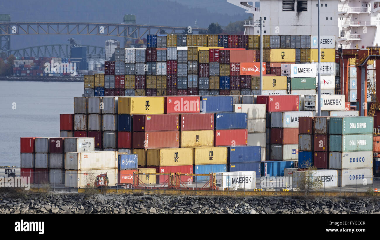 Container facility hi-res stock photography and images - Alamy