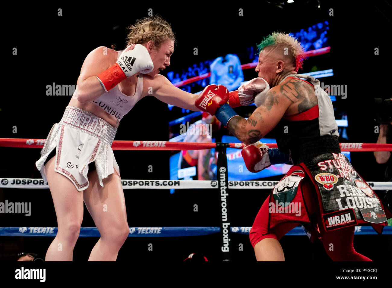 New York, New York, USA. 27th Oct, 2018. HEATHER HARDY (white trunks ...