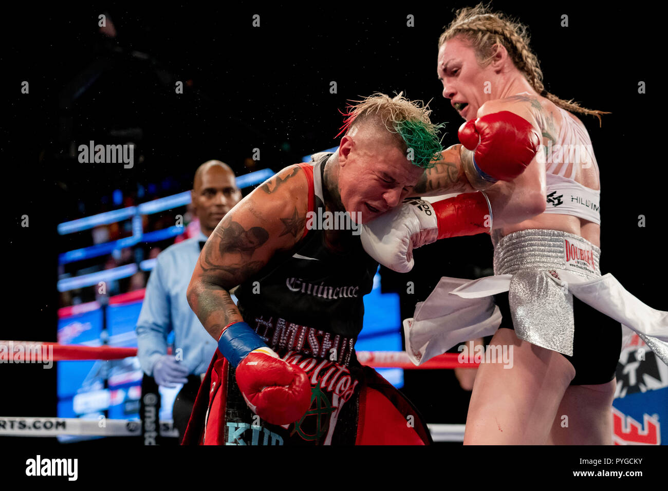 Female featherweight world championship hi-res stock photography and ...