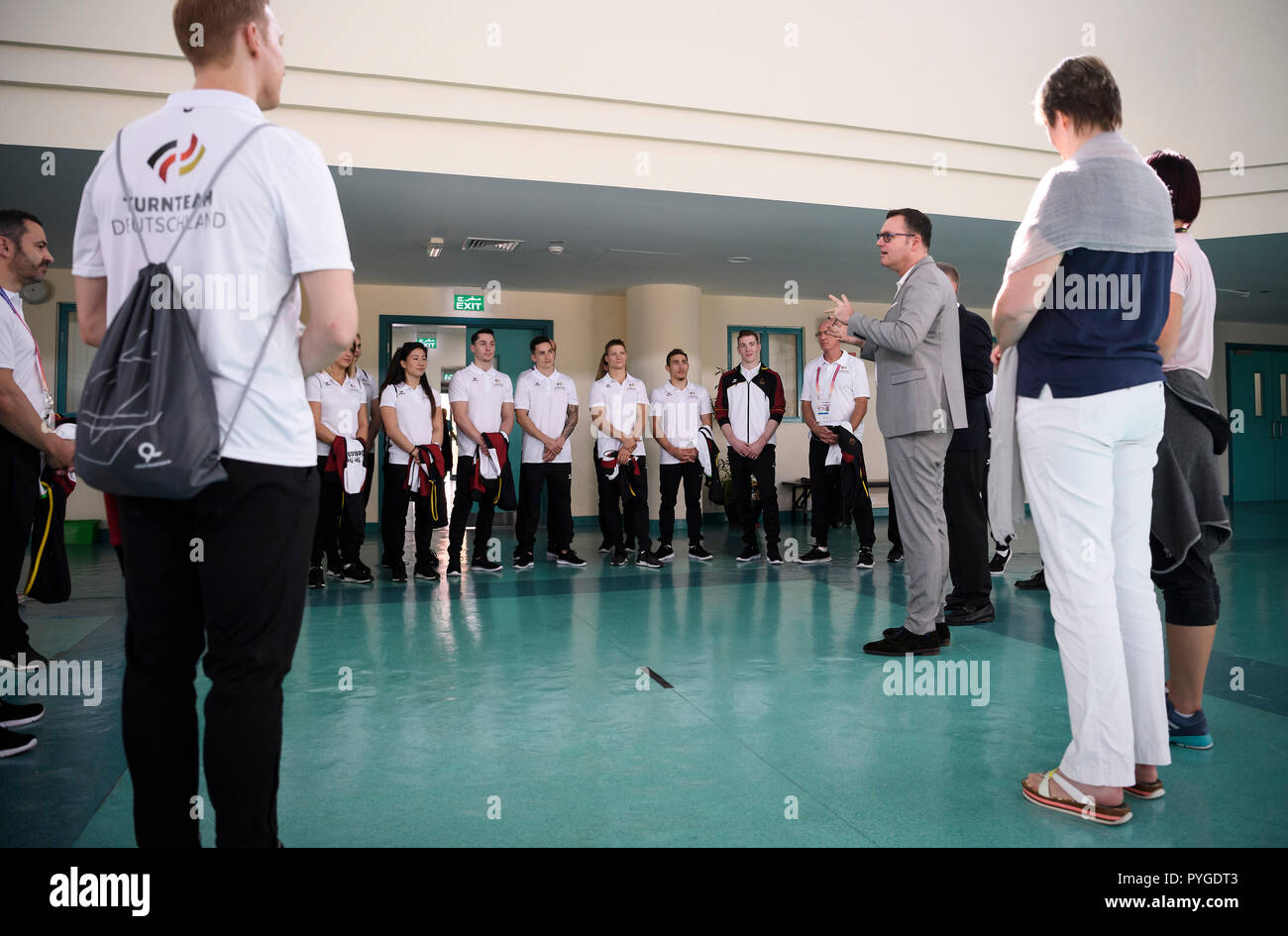 Doha, Katar. 28th Oct, 2018. Welcome to the German School. GES ...