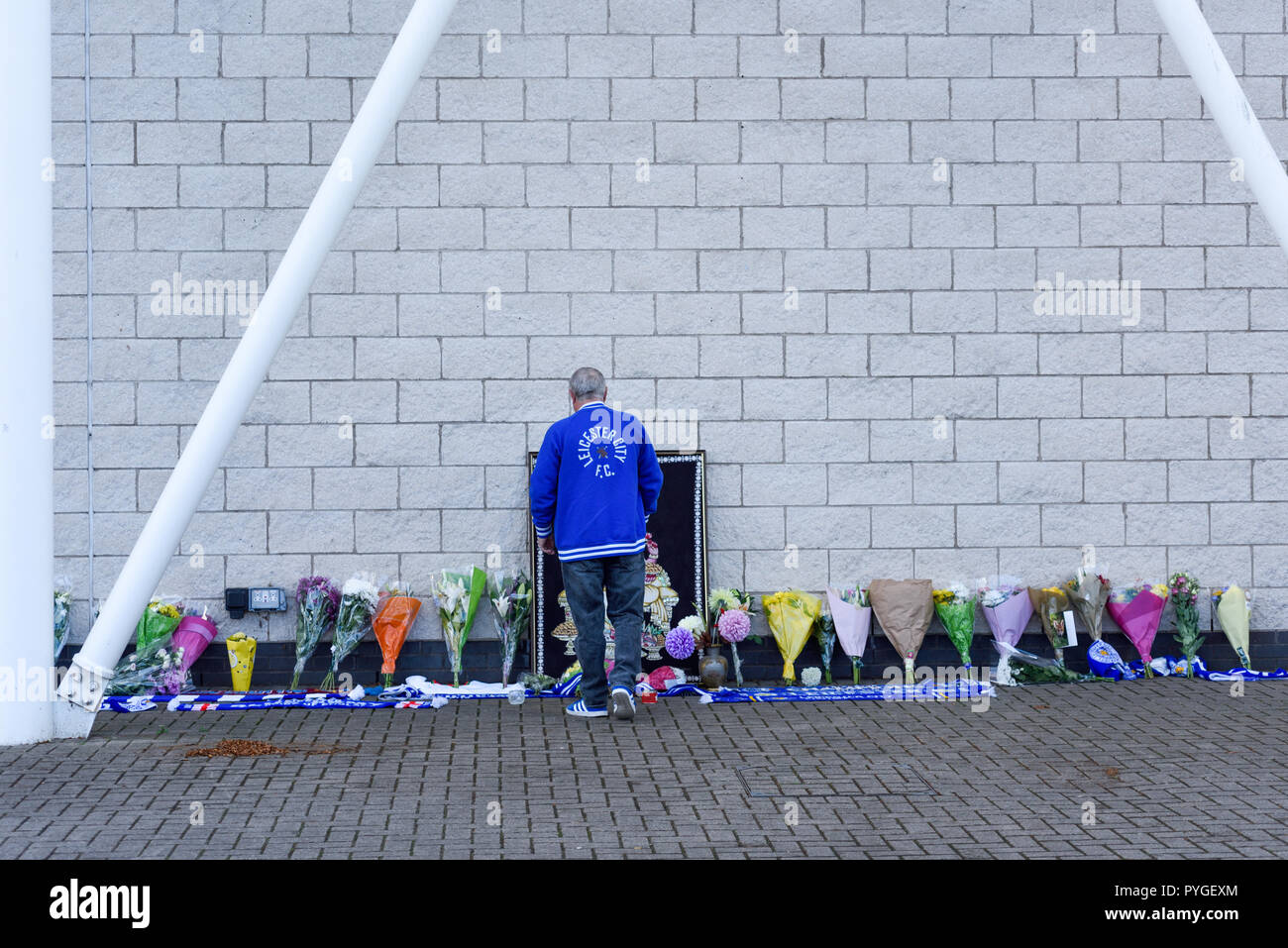 Eric swaffer izabela roza lechowicz hi-res stock photography and images ...