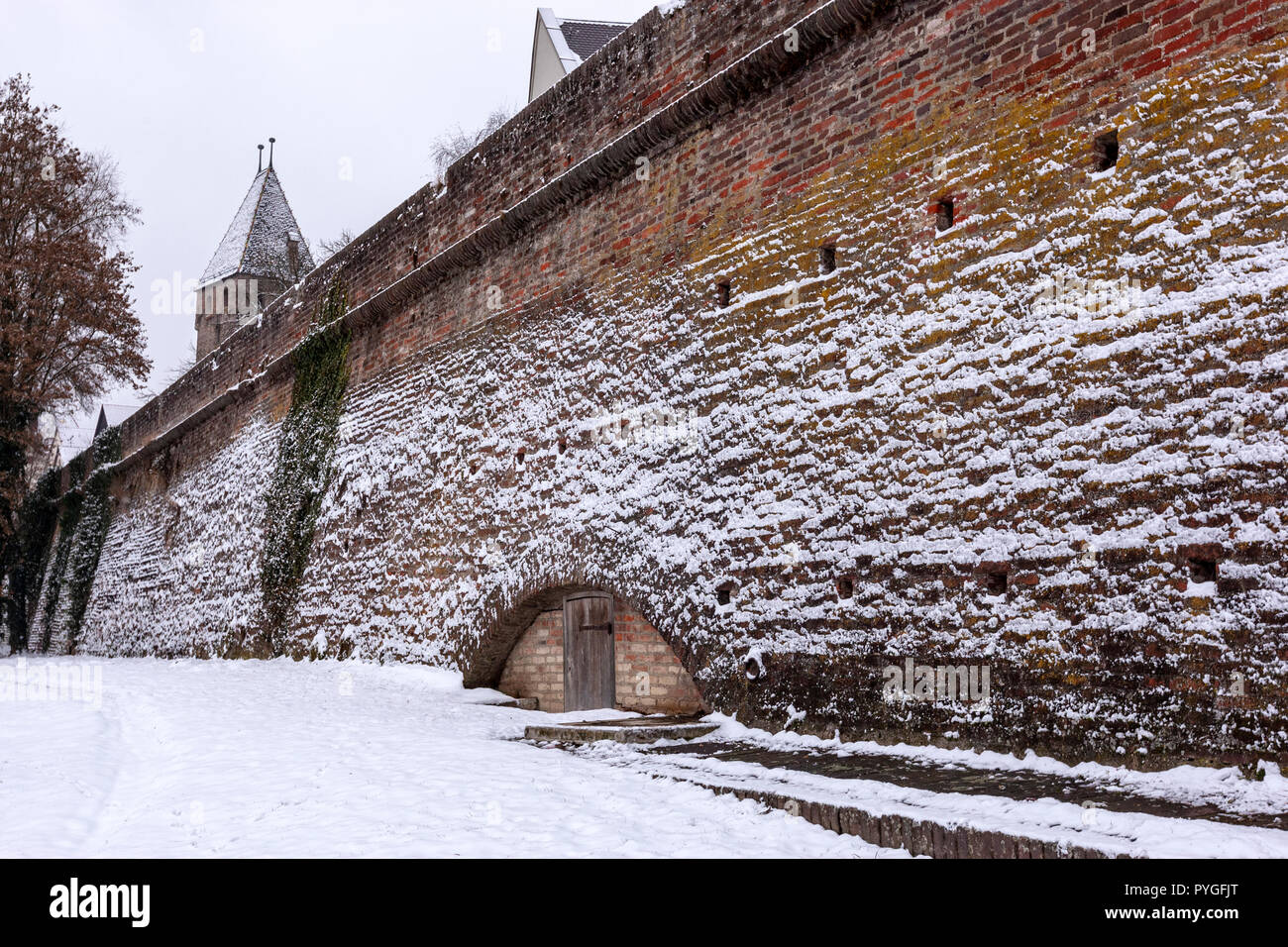 Ulm city wall in winter with snow hi-res stock photography and images ...
