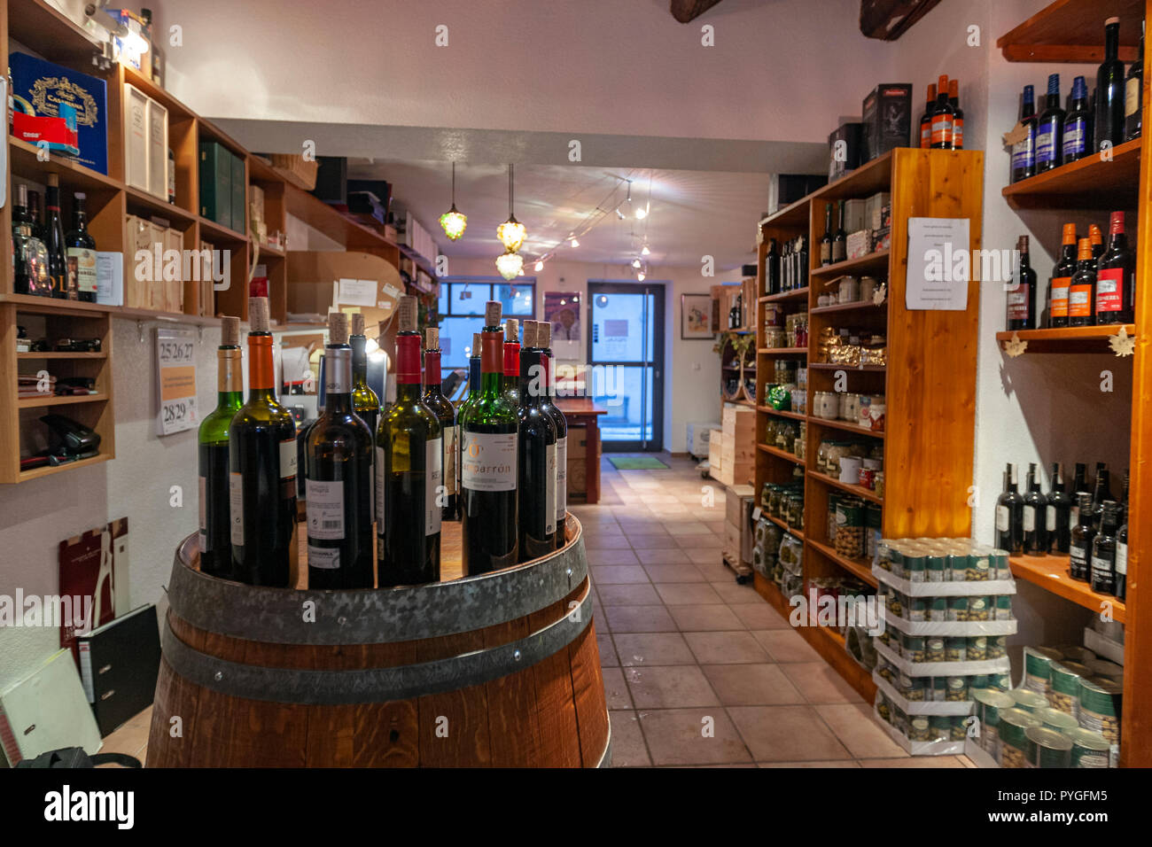 Bodega peral hi-res stock photography and images - Alamy