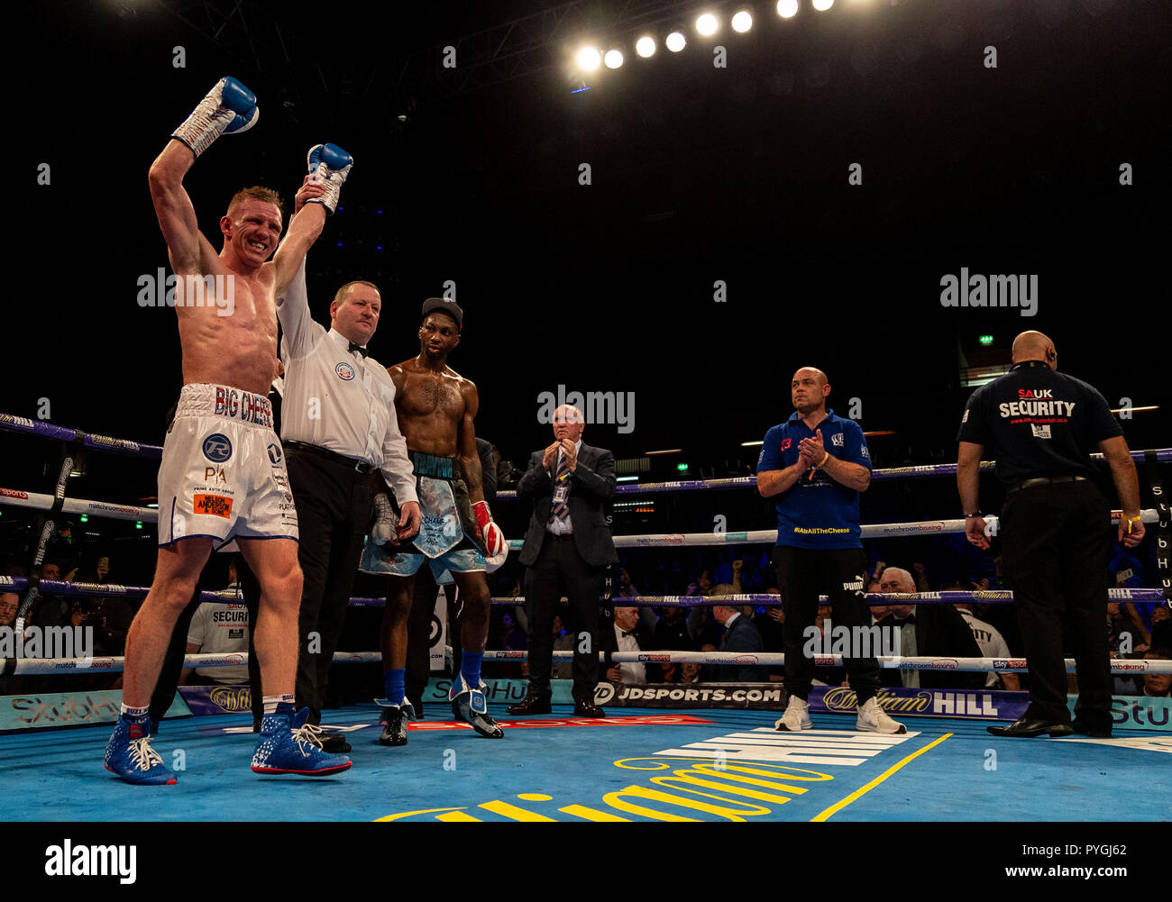 Ted Cheeseman celebrates victory against Asinia Byfield in the British ...