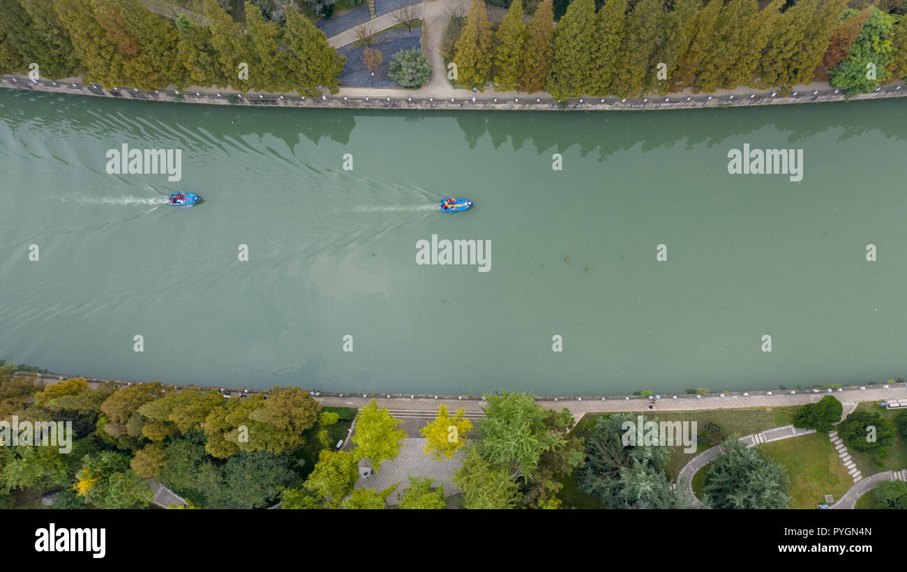 Asian river boats hi-res stock photography and images - Alamy